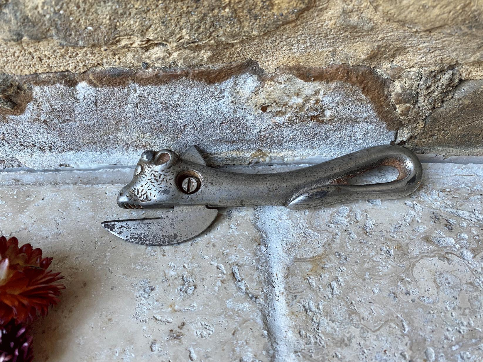 Vintage Bully Beef Tin Can Opener – JFrancesAntiques